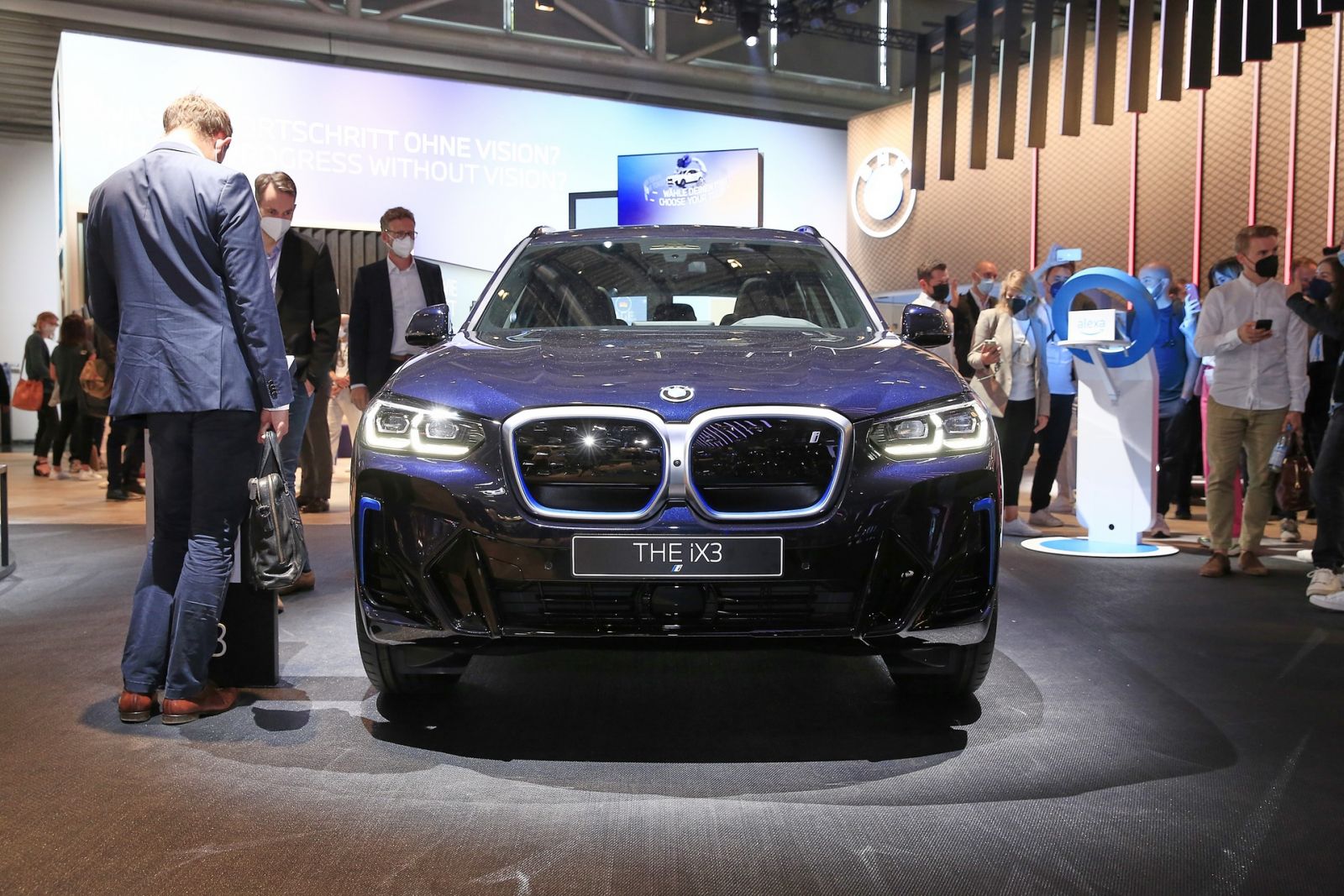 ชมคันจริง!! 2022 BMW iX3 LCI ปรับหล่อใหม่…เอสยูวีไฟฟ้า 286 แรงม้า ที่พร้อมจะเข้าไทย | AUTODEFT ...